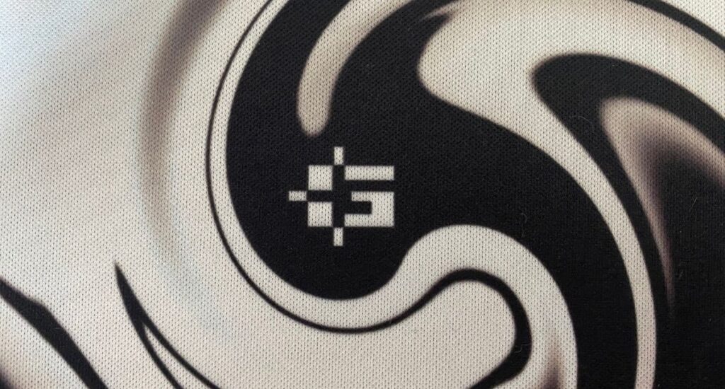 【Gamesense Radar レビュー】勝つためにデザインされたコントロール重視のマウスパッド - パトログ