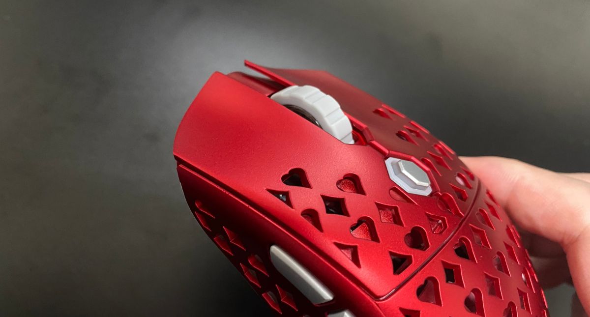 【Vancer Gretxa Wireless V2 レビュー】特徴的なデザインが目を引くファイナルマウスクローン - パトログ