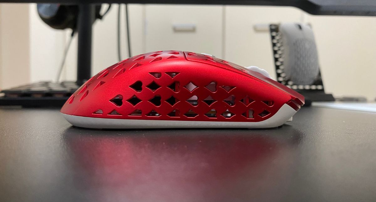 【Vancer Gretxa Wireless V2 レビュー】特徴的なデザインが目を引くファイナルマウスクローン - パトログ