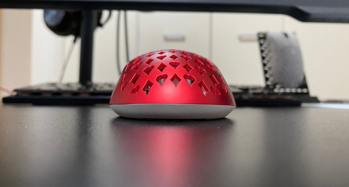 【Vancer Gretxa Wireless V2 レビュー】特徴的なデザインが目を引くファイナルマウスクローン - パトログ